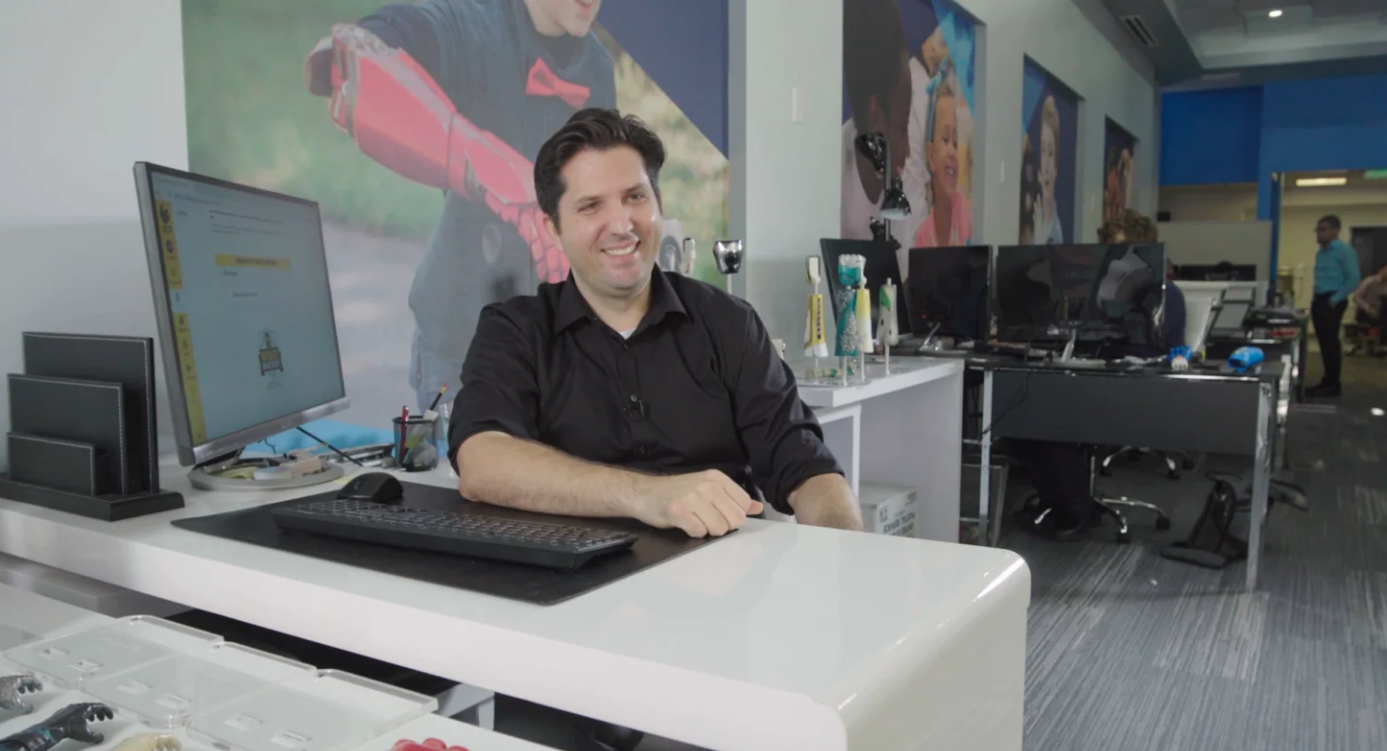 Matt Dombrowski wins 2018 Chuck D. Dziuban Award for Teaching ...