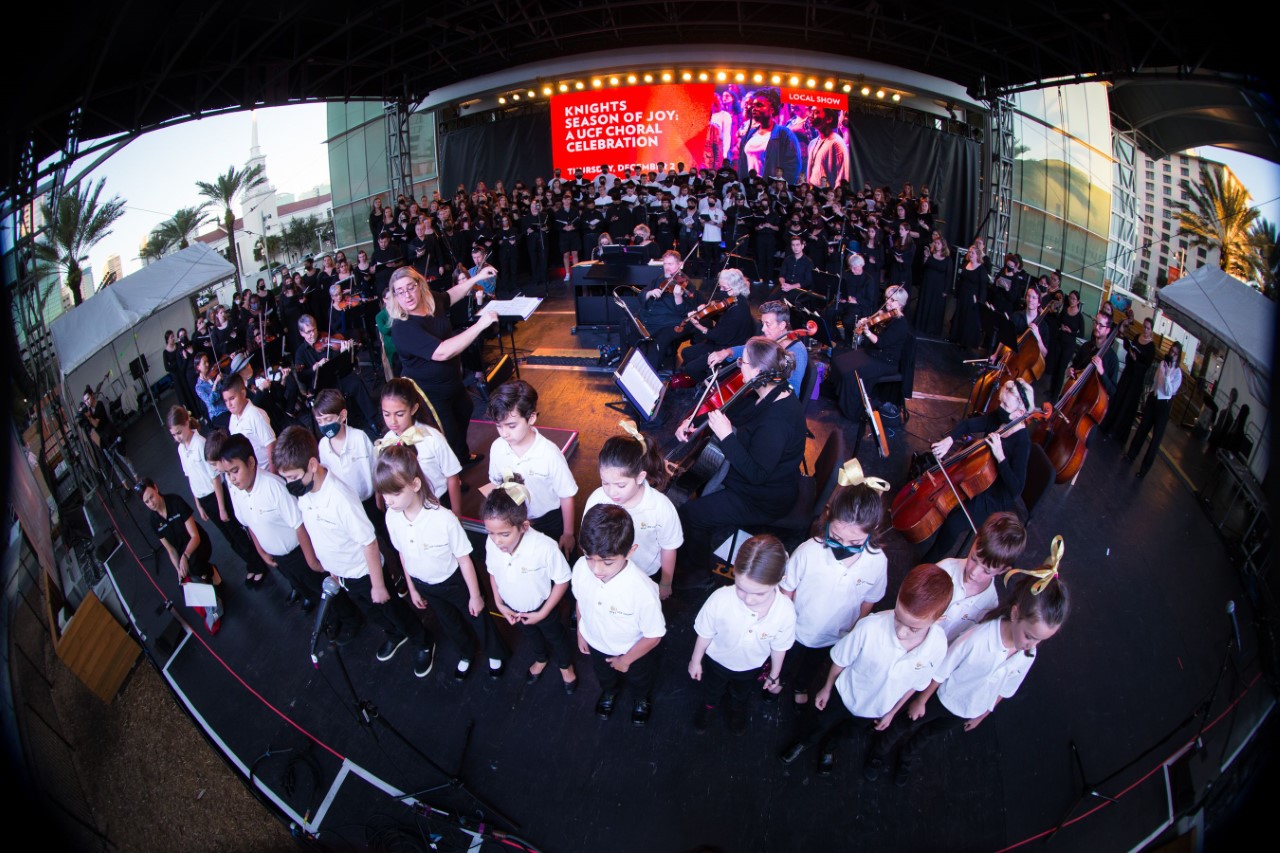 UCF Choir and Orchestra Kick off the Holidays with “Knights Season of ...